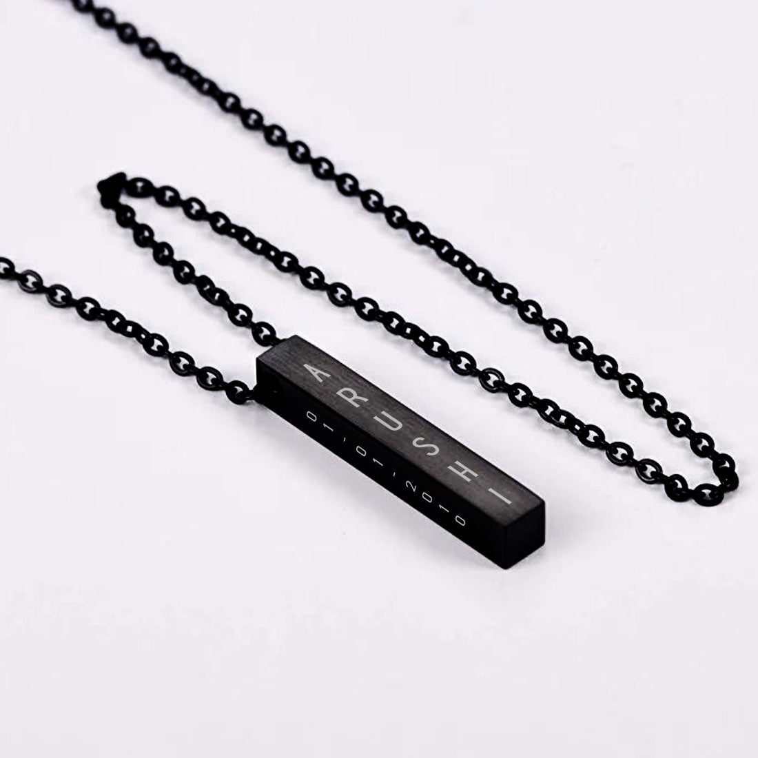 Get Customized Name Pendant With Chain Engraved Online – Nutcase